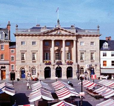 Newark Market Place - Visit Nottinghamshire